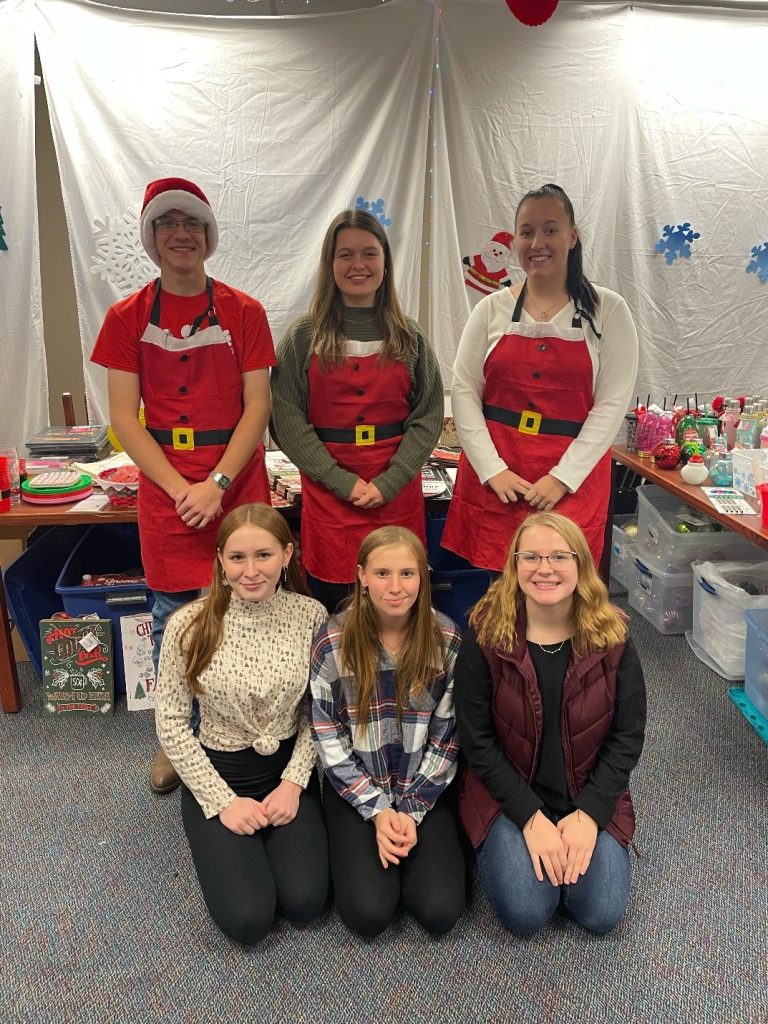 Line Mountain Key Club Santa’s Workshop